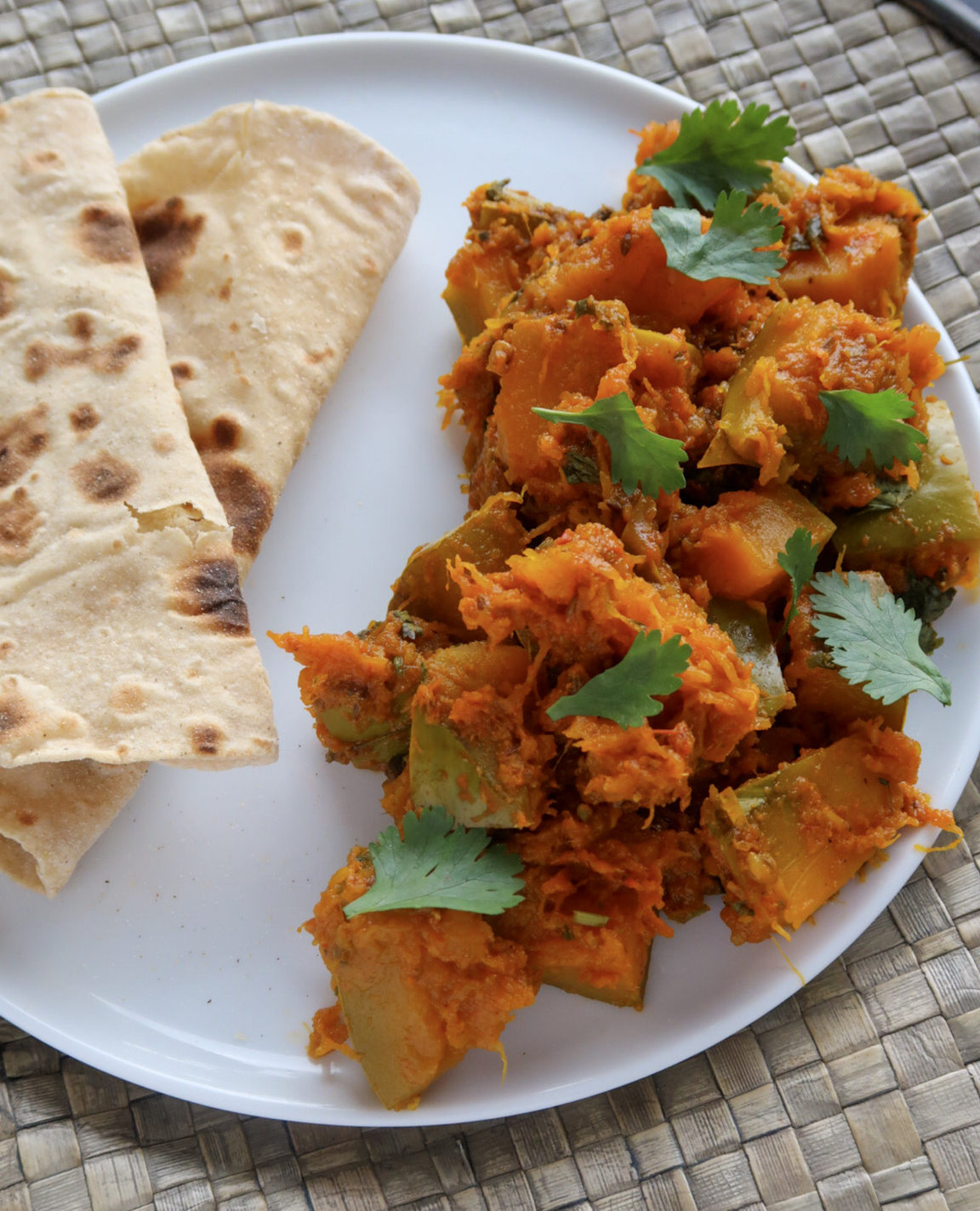 Kaddu ki Sabzi: Easy North Indian Pumpkin Recipe - BeExtraVegant